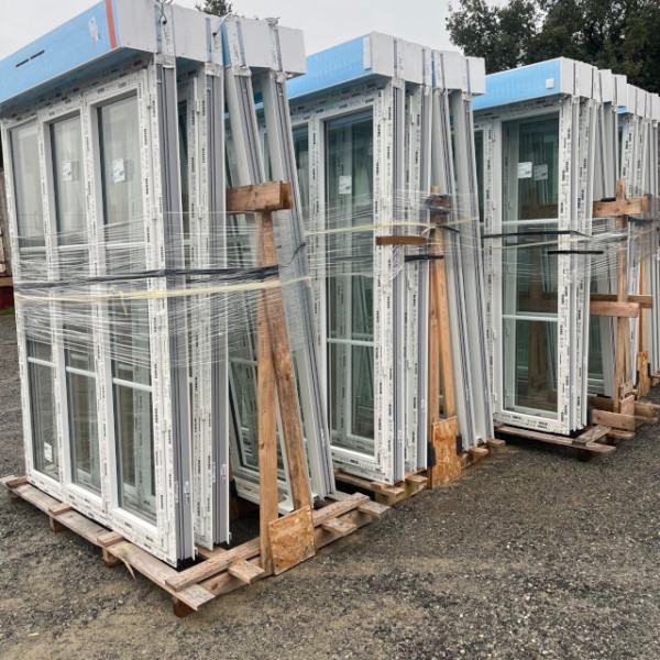 Menuiseries neuves PVC blanc - Mastock Nivillac